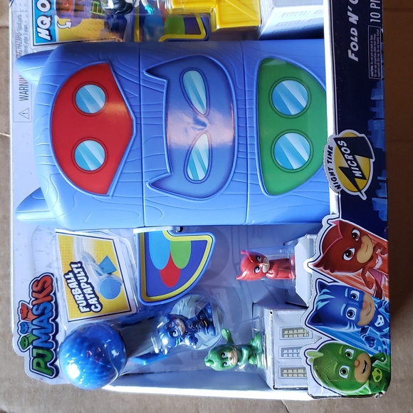 pj masks | Toys | New Pj Masks Nighttime Micros Fold N Go Hq Toy | Poshmark